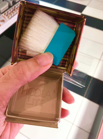 6 Tips for Plastic-Free Makeup – Olivia for the Ocean